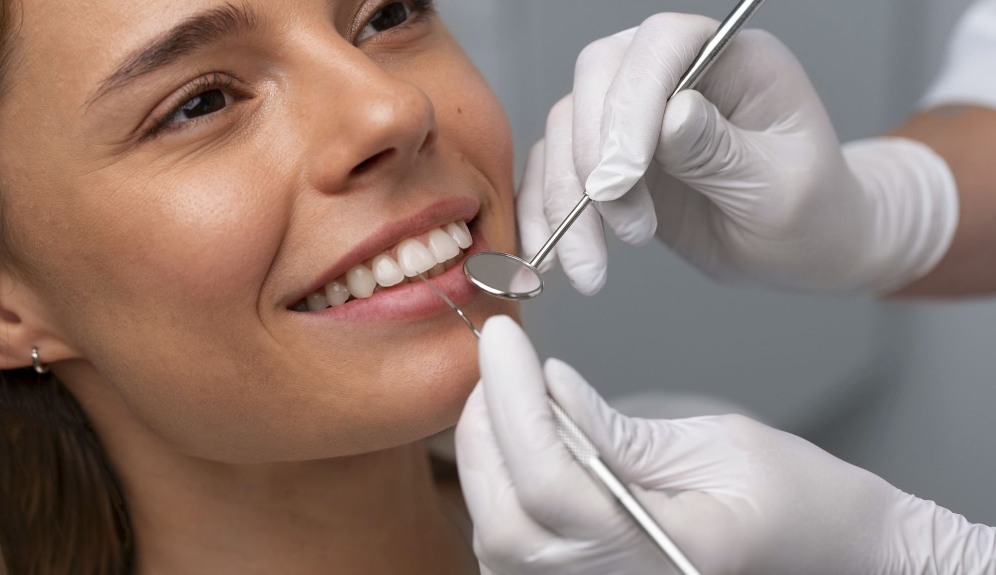 ¿Por qué es importante cuidar tu salud dental? - Essential Clinic